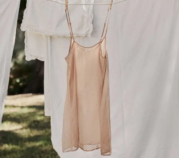 DÔEN Short Scoop Neck Slip - Conch