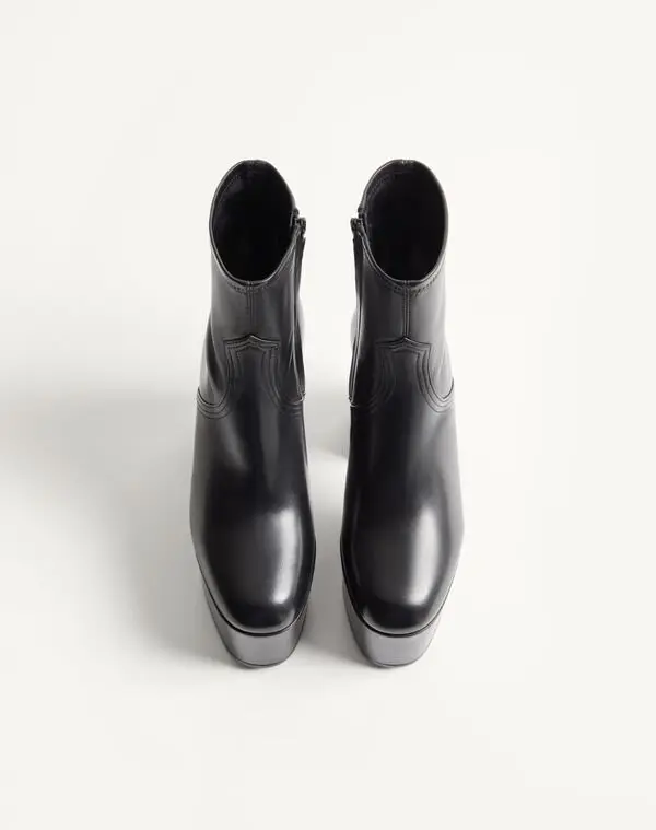 Valentino Garavani Fawcette Platform Ankle Boots In Stretch Nappa
