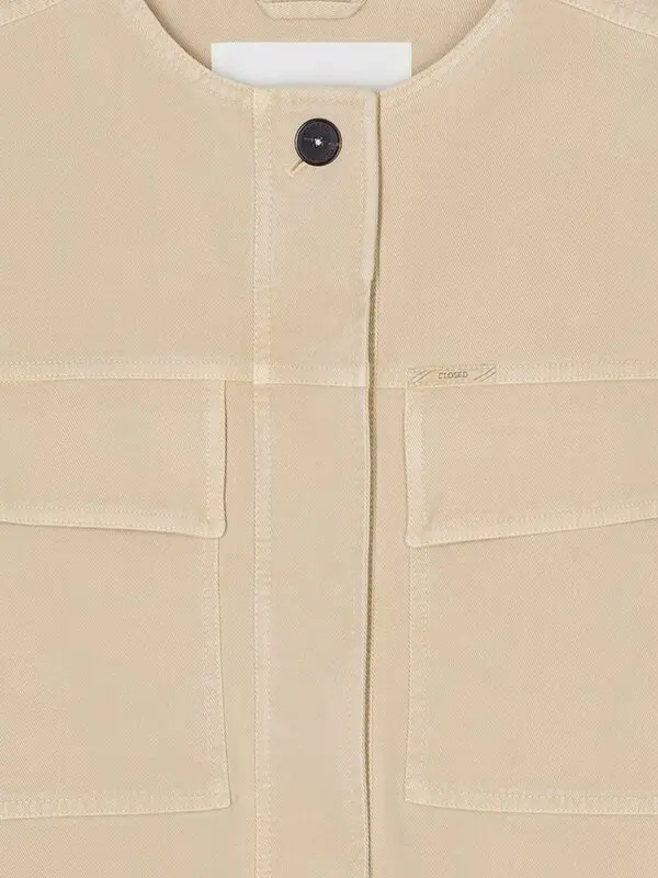 Closed Button-detailed Band Collar Jacket