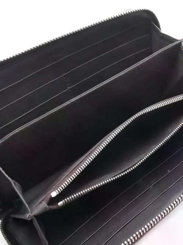 Fendi 2000s Diagonal Zip Round-zipper Wallet