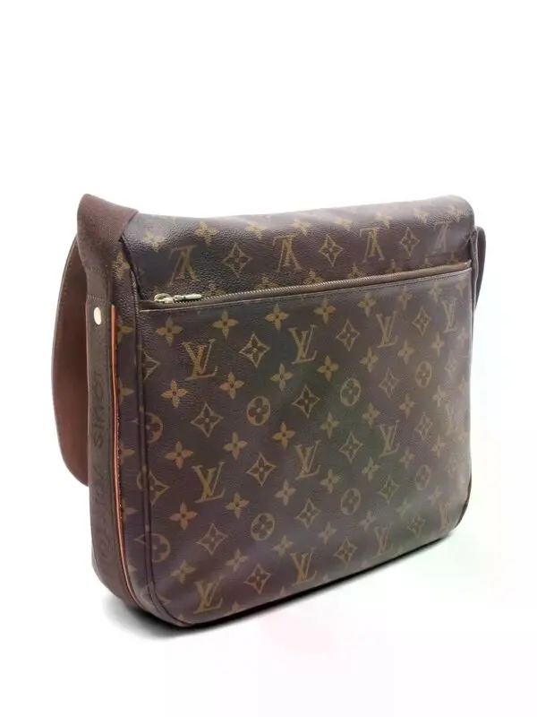 LOUIS VUITTON Monogram Beaubourg Crossbody Bag - Brown