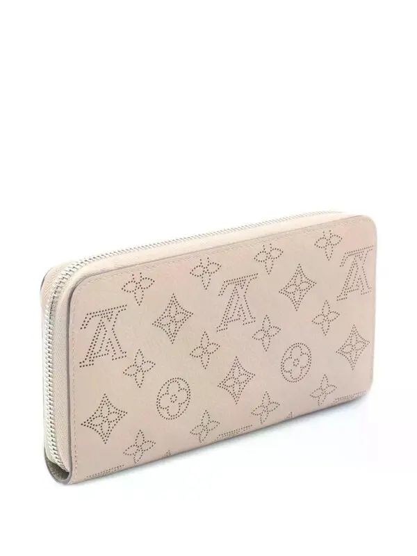 LOUIS VUITTON 2010s Mahina Carré Round-zipper Leather Wallet