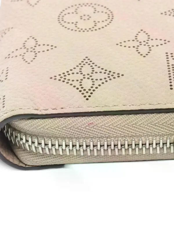 LOUIS VUITTON 2010s Mahina Carré Round-zipper Leather Wallet