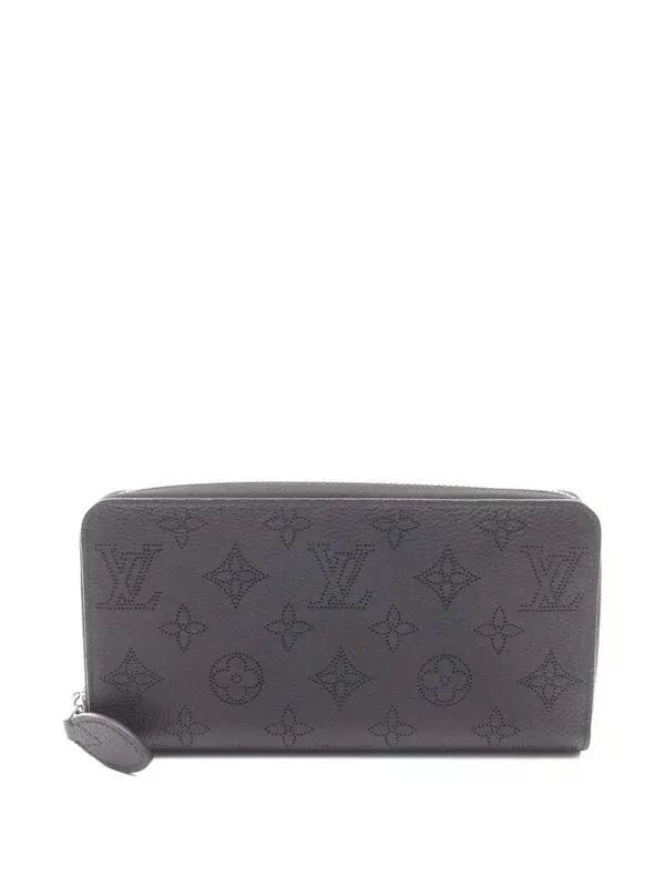 LOUIS VUITTON 2016 Mahina Zippy Wallet - Black