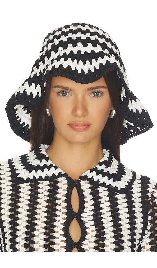 L'academie Arriel Crochet Hat - Black Multi