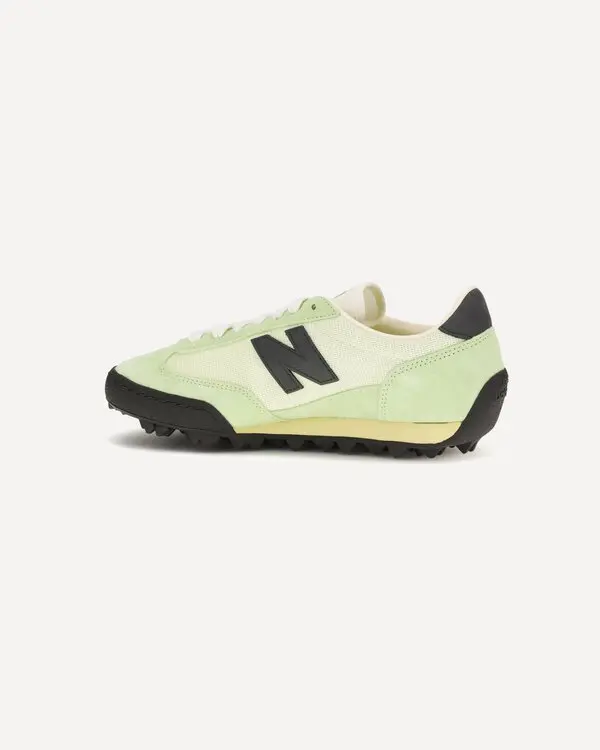 NEW BALANCE Gator Run Sneakers