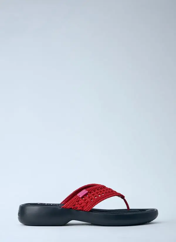 Chloé Woven Strap Thong Sandals - Red