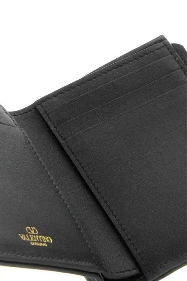 Valentino Garavani Vlogo Plaque Zip Detailed Wallet