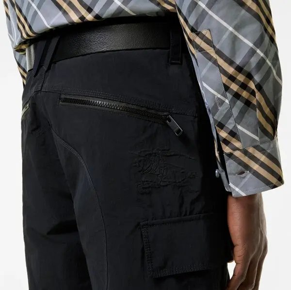 Burberry Nylon Cargo Trousers With Embroidered Equestrian Knight Design - Navy