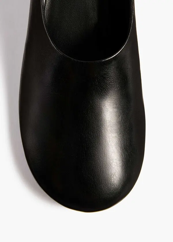 Khaite Marcy Pump In Calfskin