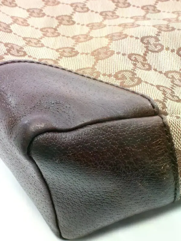 Gucci Gg Canvas Shoulder Bag