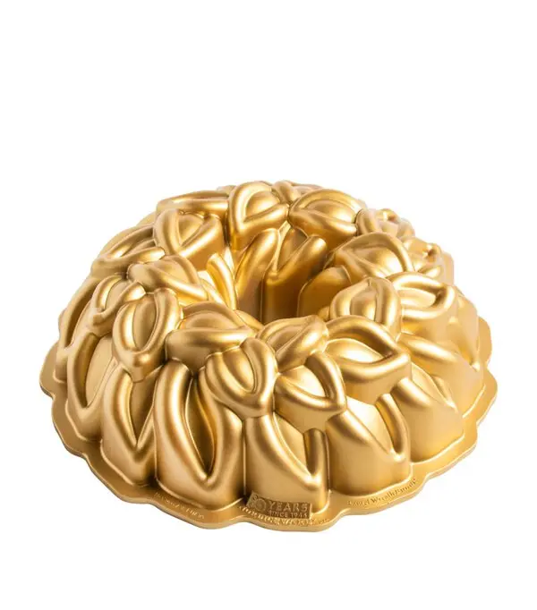 NORDICWARE Laurel Wreath Bundt Pan - Metallic