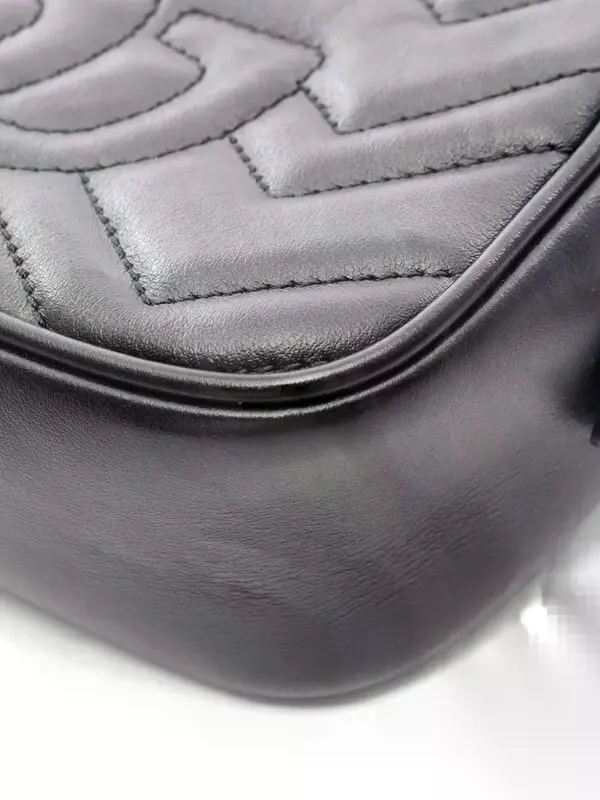 Gucci 2010s Logo-plaque Shoulder Bag - Black
