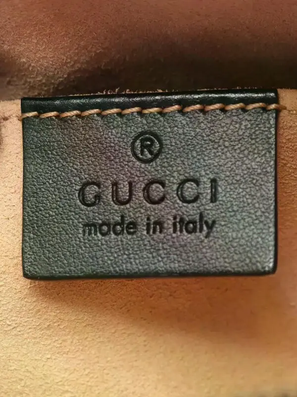 Gucci 2010s Logo-plaque Shoulder Bag - Black