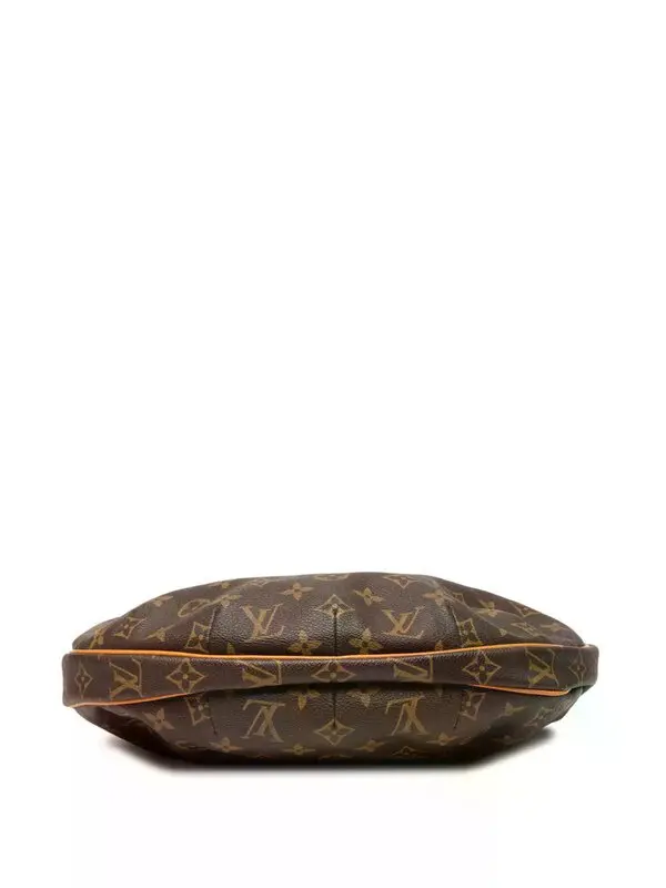LOUIS VUITTON Monogram Croissant Mm Hobo Bag - Brown