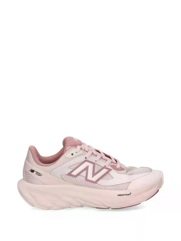 NEW BALANCE Fresh Foam Sneakers