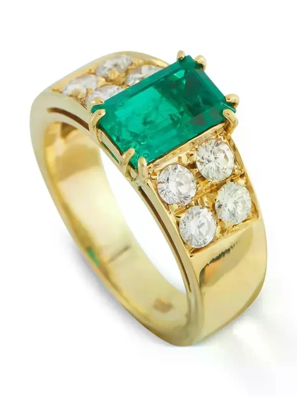 LB EXCLUSIVE Emerald And Diamond Ring - Gold