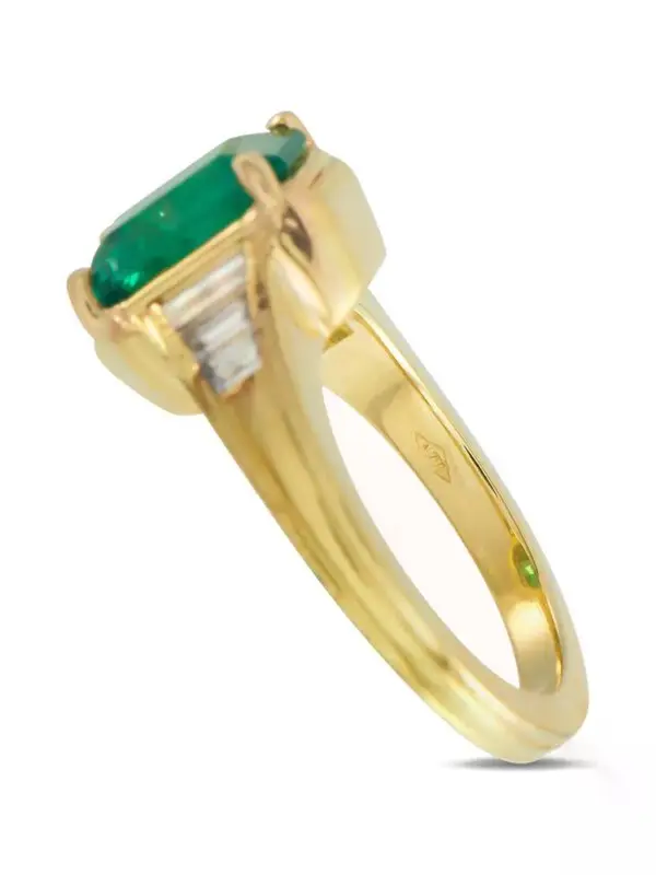 LB EXCLUSIVE Emerald And Diamond Ring In 18k Yellow