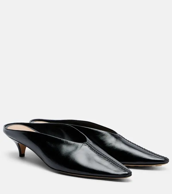 Bottega Veneta Leather Mules - Black