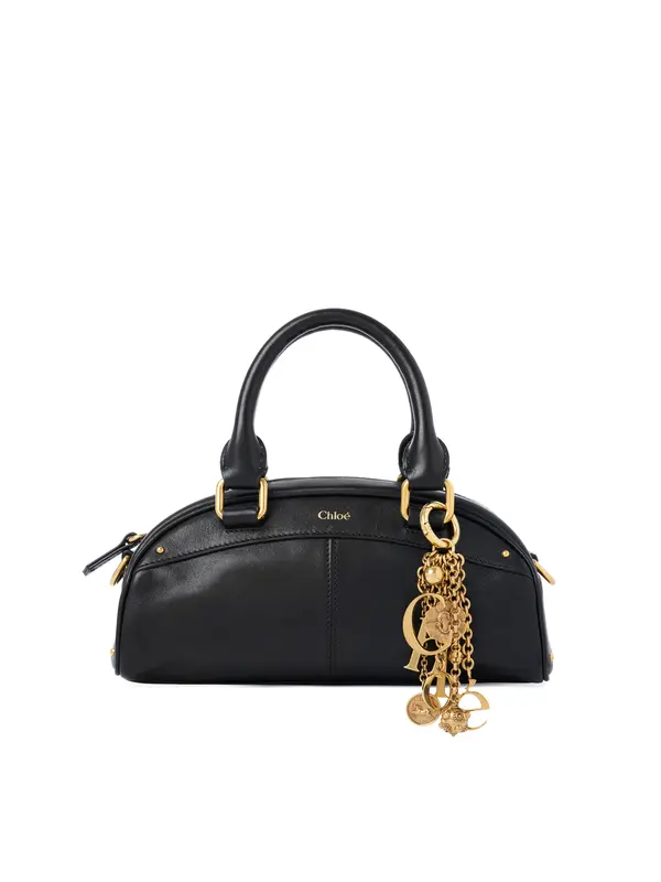 Chloé Small Leather Bowling Bag With Embellished Keychain - Black