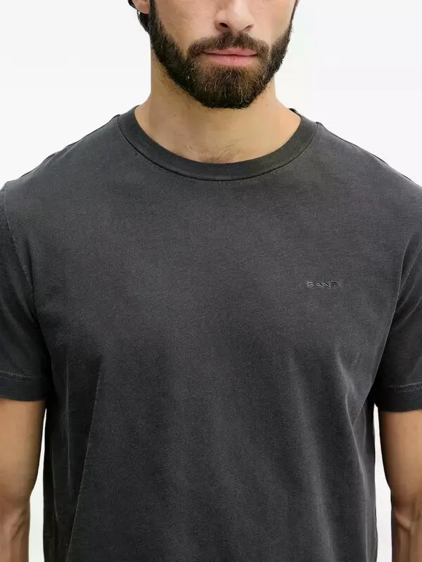 Gant Logo-embroidered T-shirt