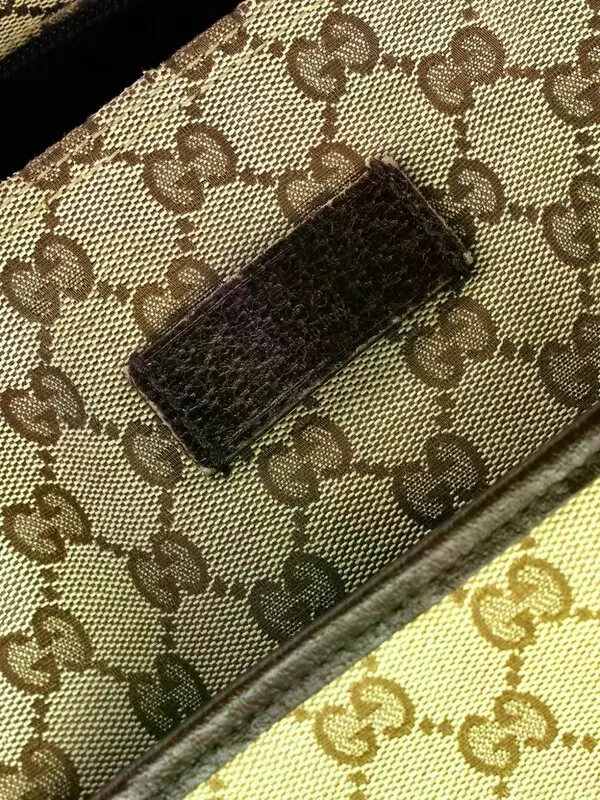 Gucci Gg Canvas Web Messenger Crossbody Bag