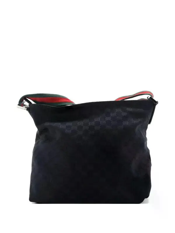 Gucci Gg Canvas Medium Messenger Bag