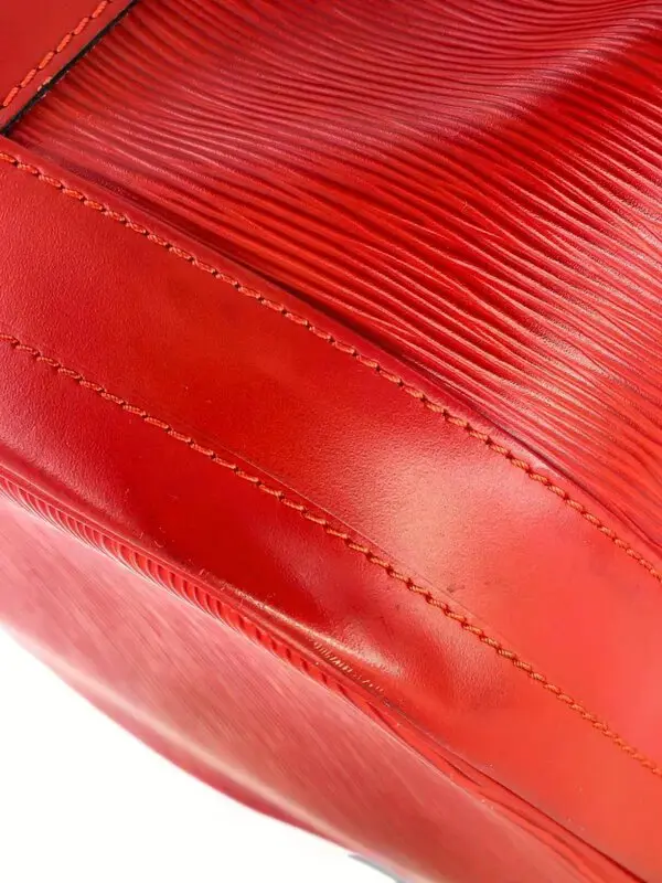 LOUIS VUITTON Noe Epi Leather Bucket Bag