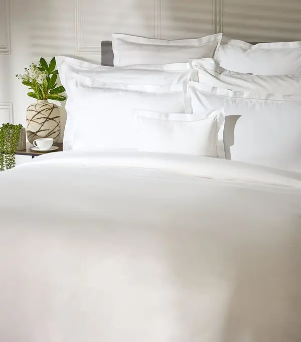 CELSO DE LEMOS Ivy Pillowcase