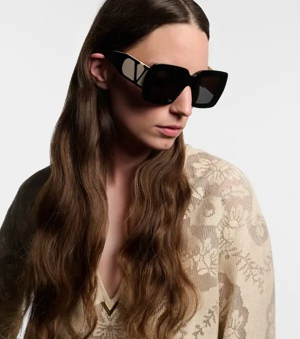 Valentino Garavani Viva Superstar Square Frame Sunglasses