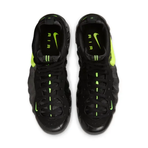 Nike Foamposite Pro High Top Sneakers