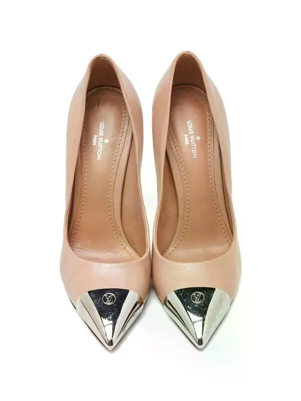 LOUIS VUITTON Pointed-toe Leather Heeled Pumps