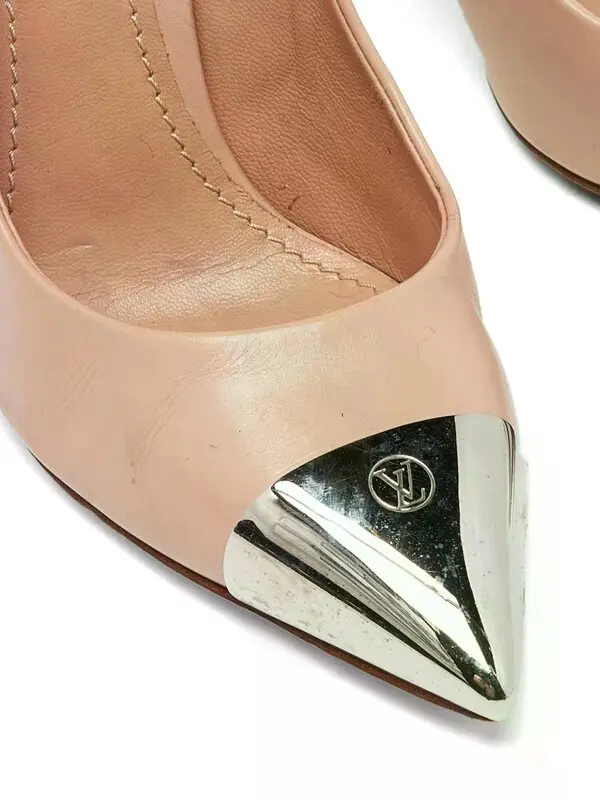 LOUIS VUITTON Pointed-toe Leather Heeled Pumps