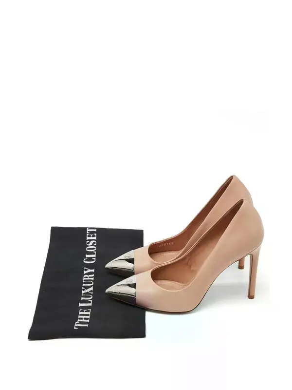 LOUIS VUITTON Pointed-toe Leather Heeled Pumps