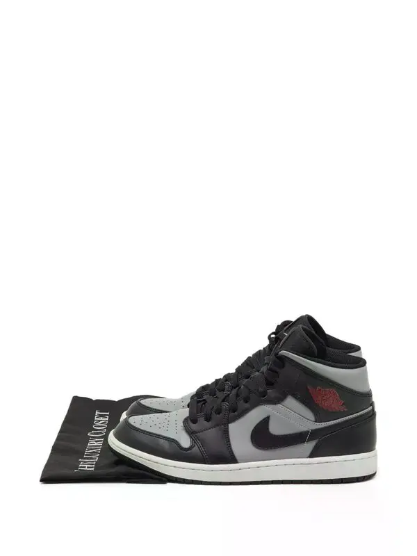 JORDAN Air 1 Mid Sneakers - Black