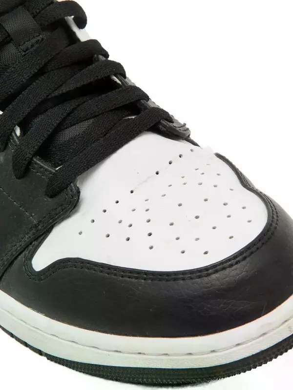 JORDAN 1 Leather Sneakers - Black