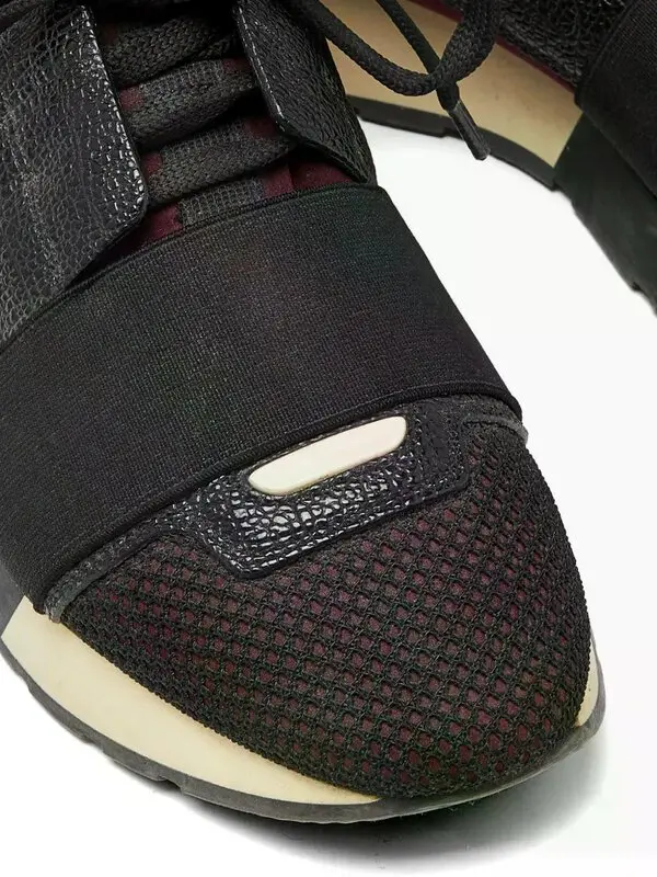Balenciaga Race Runner Low-top Sneakers - Black