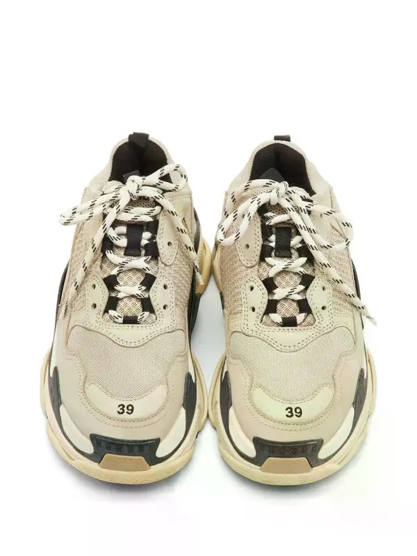 Balenciaga Triple S Low-top Sneakers - Neutrals