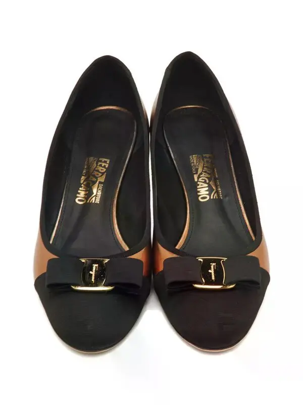 FERRAGAMO Vara Bow Pumps