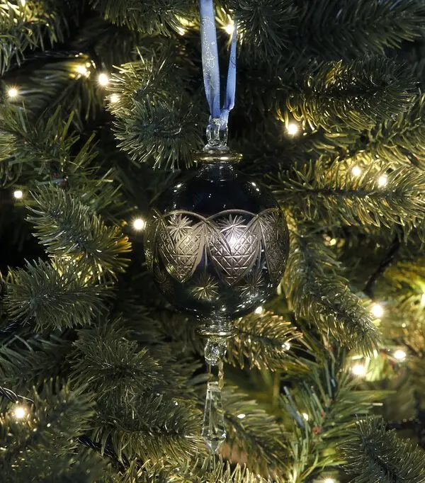 ARTIFACTUALLY Glass Star Drop Crystal Bauble