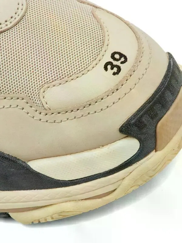 Balenciaga Triple S Low-top Sneakers