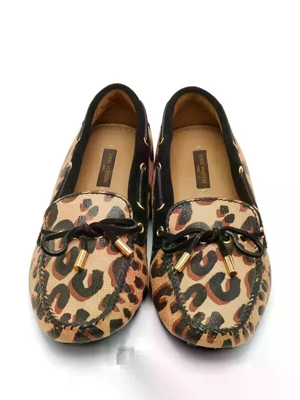 LOUIS VUITTON Gloria Loafers