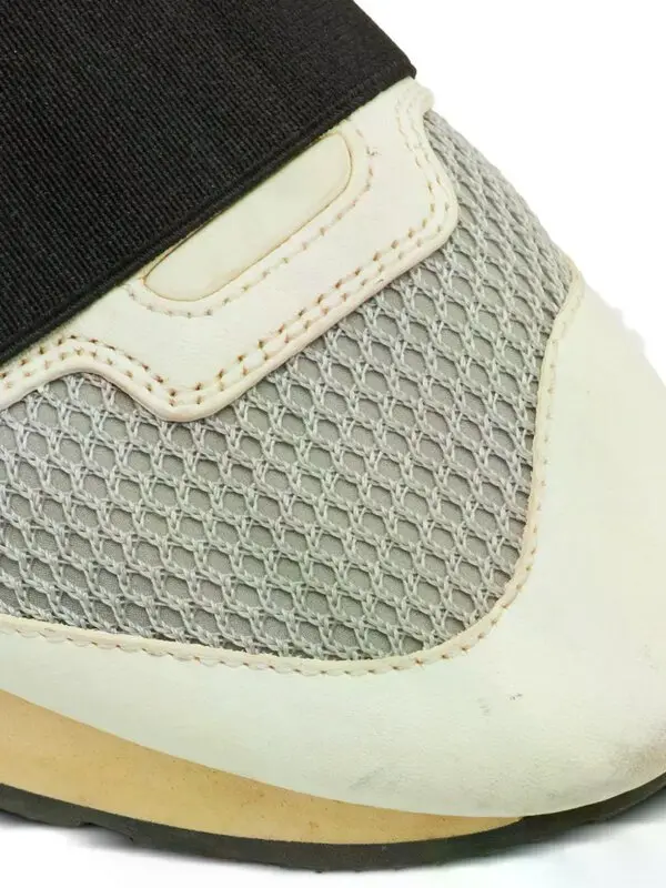 Balenciaga Race Runner Low Top Sneakers