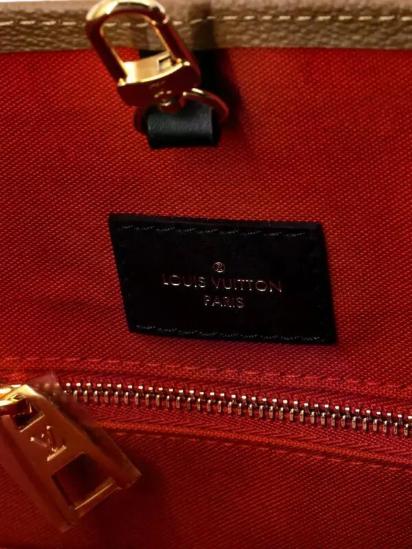 LOUIS VUITTON Giant Monogram Reverse Onthego Gm Tote Bag