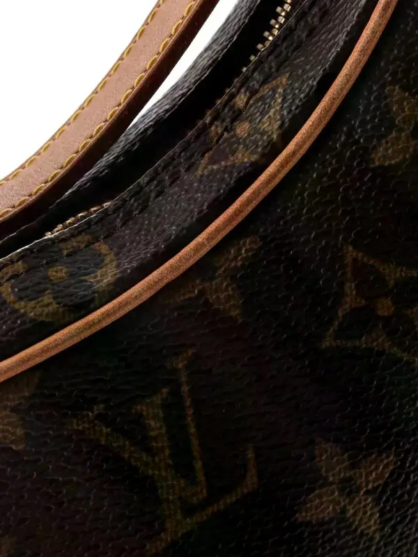 LOUIS VUITTON Monogram Canvas Croissant Pm Hobo Bag