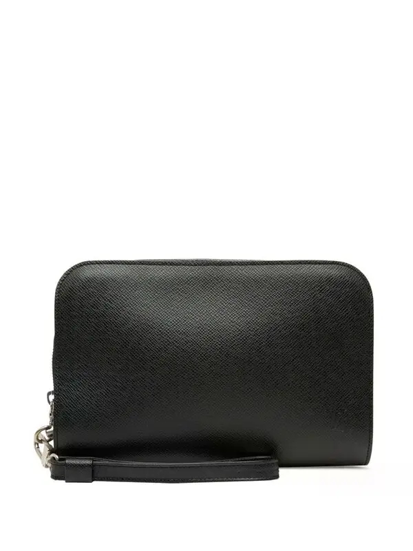 LOUIS VUITTON Taiga Leather Baikal Clutch Bag - Black