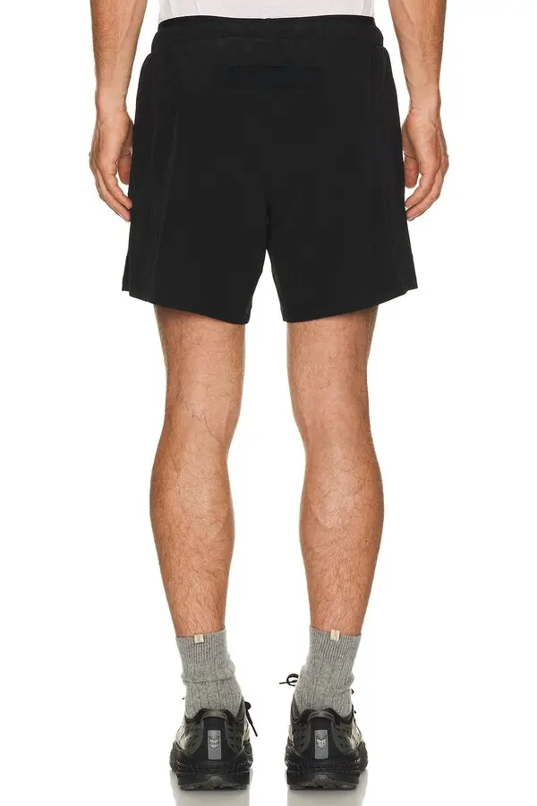 DISTRICT VISION 7 Training Shorts