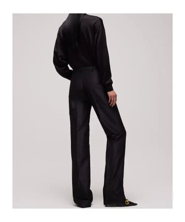 Gucci Extra Fine Knit Silk Turtleneck Long Sleeve Top