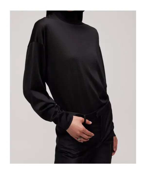 Gucci Extra Fine Knit Silk Turtleneck Long Sleeve Top