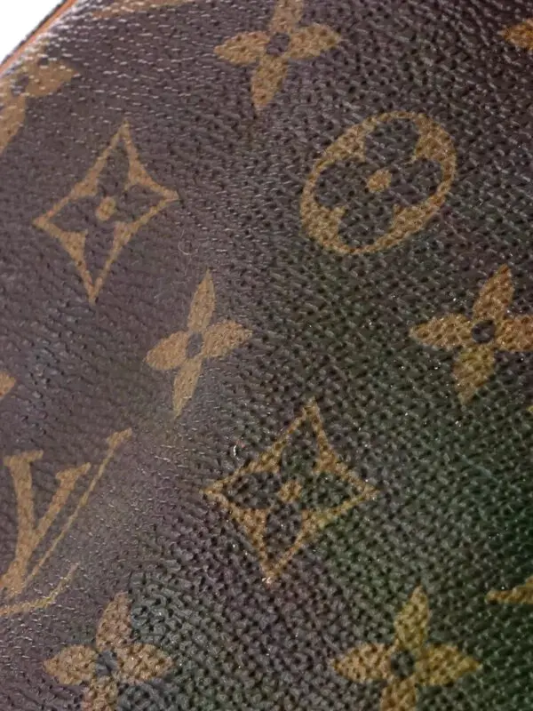 LOUIS VUITTON Speedy 30 Satchel Handbag In Monogram Canvas